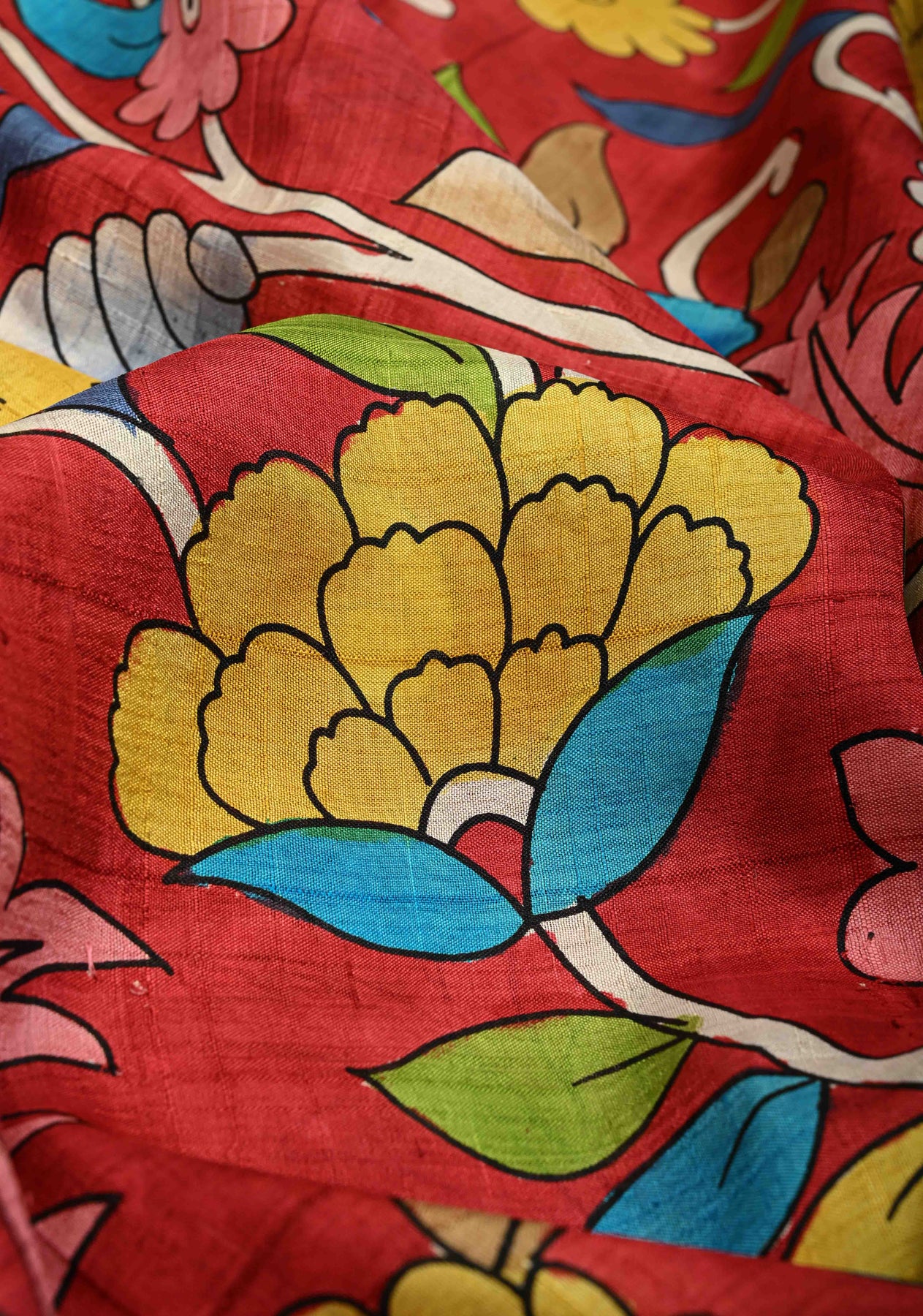 Deep Red Pure Handloom Silk saree with Hand Painted Kalamkari Design w ...